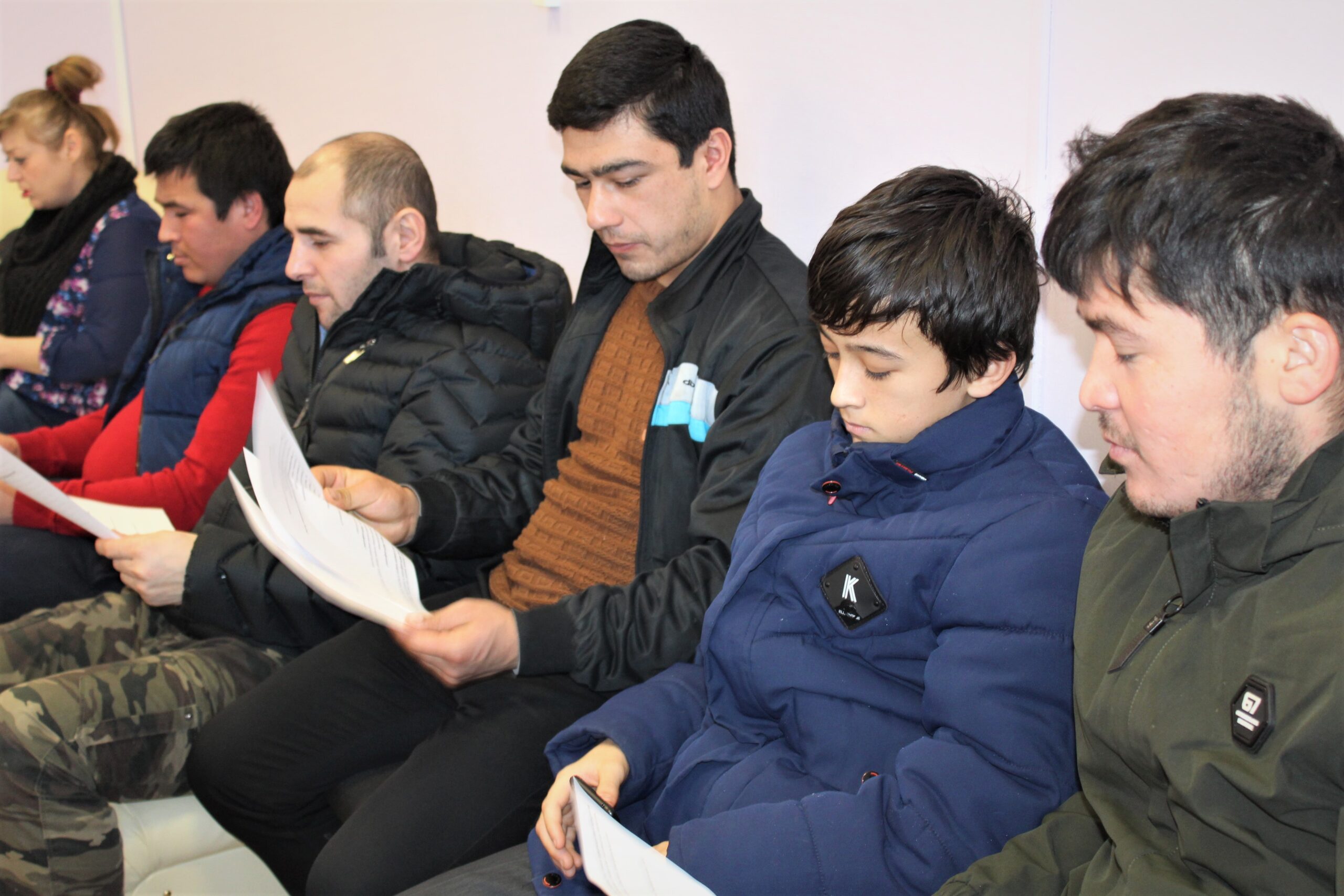 How to help migrants? - AFEW